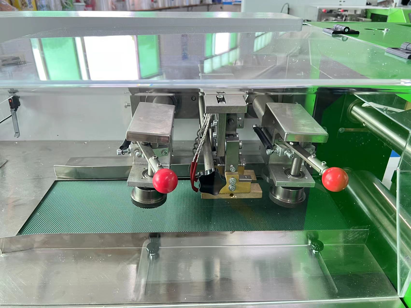 Horizontal Automatic Flow Pack Machine Flow Wrapper Upper And Lower ...